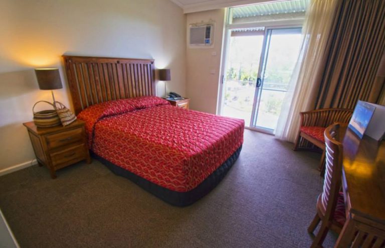 Lodge Accommodation | Walkabout Lodge
